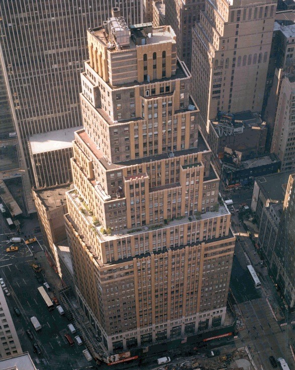 By Design Signs 21,711 SF at Leon Charney’s 1411 Broadway – Commercial ...