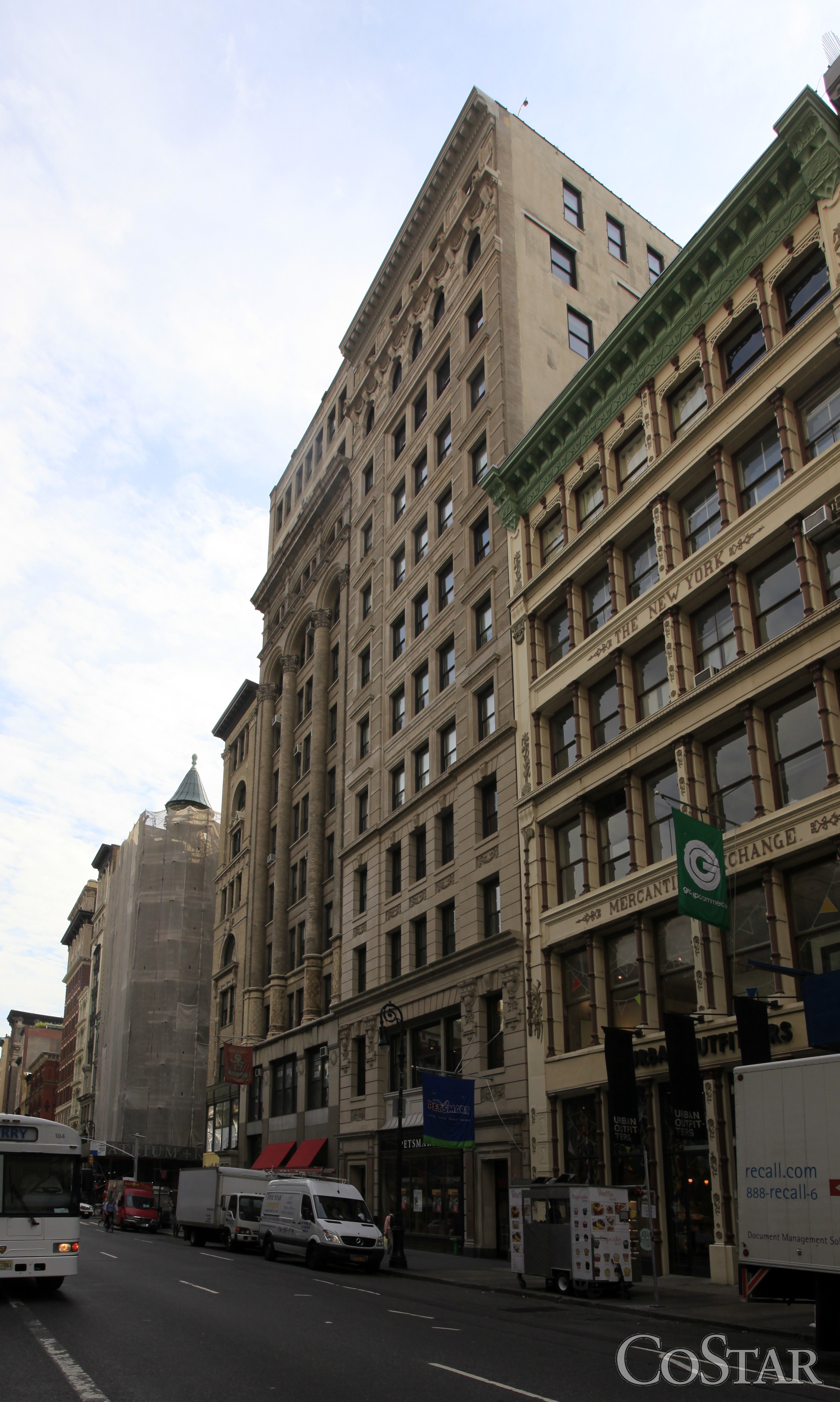 Hedge-Fund Firm Renews Lease with Outdoor Space at 632 Bway ...