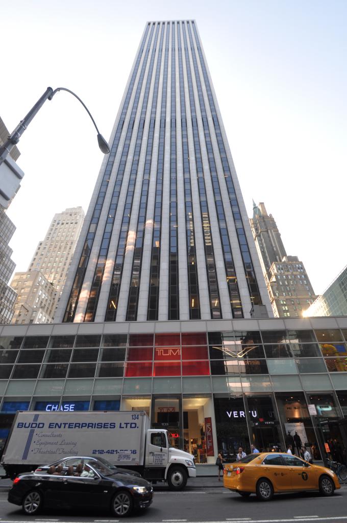 Weil Gotshal Renews Lease at GM Building – Commercial Observer
