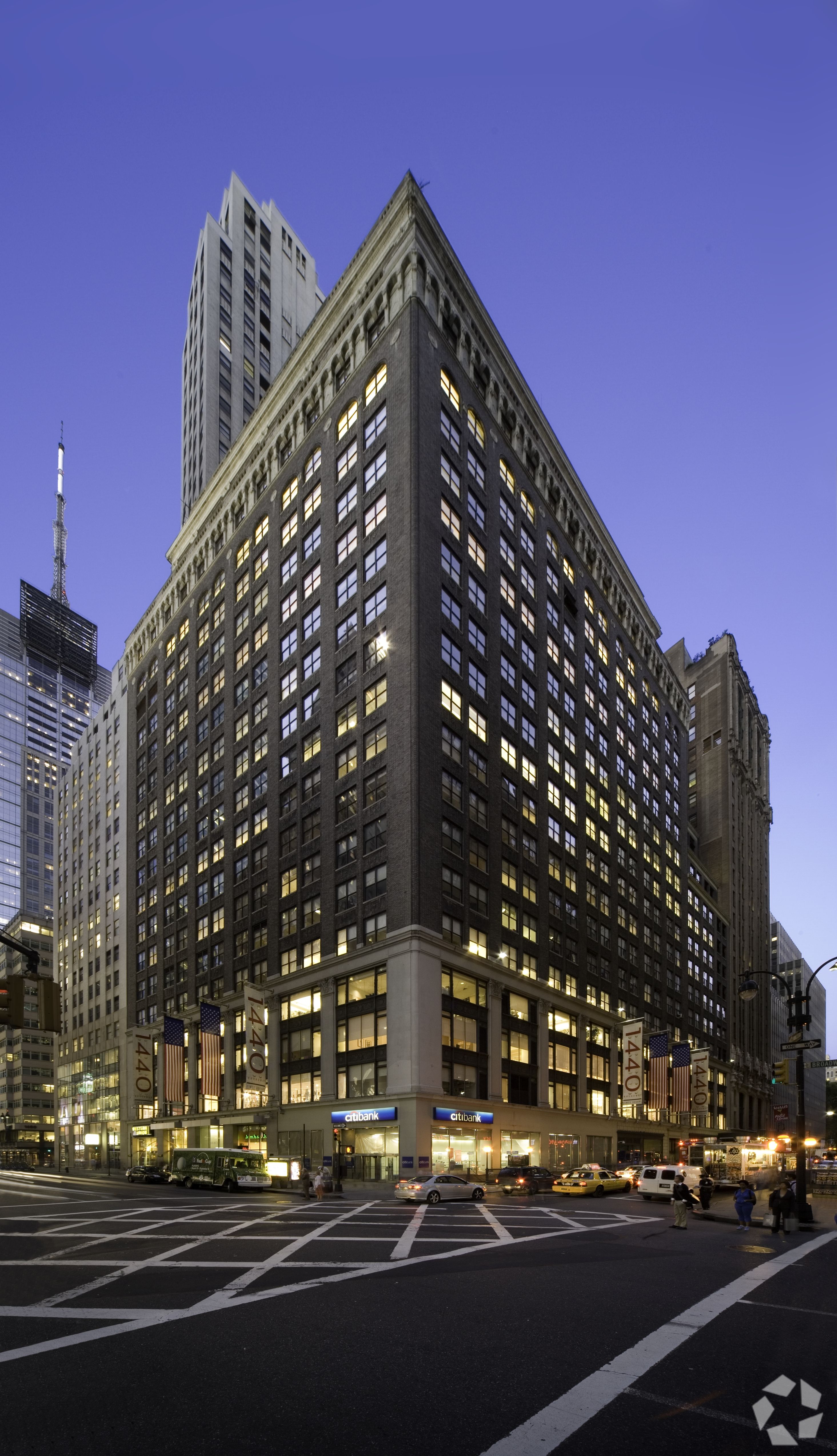 CIM Seeking $400M Refi for 1440 Broadway – Commercial Observer