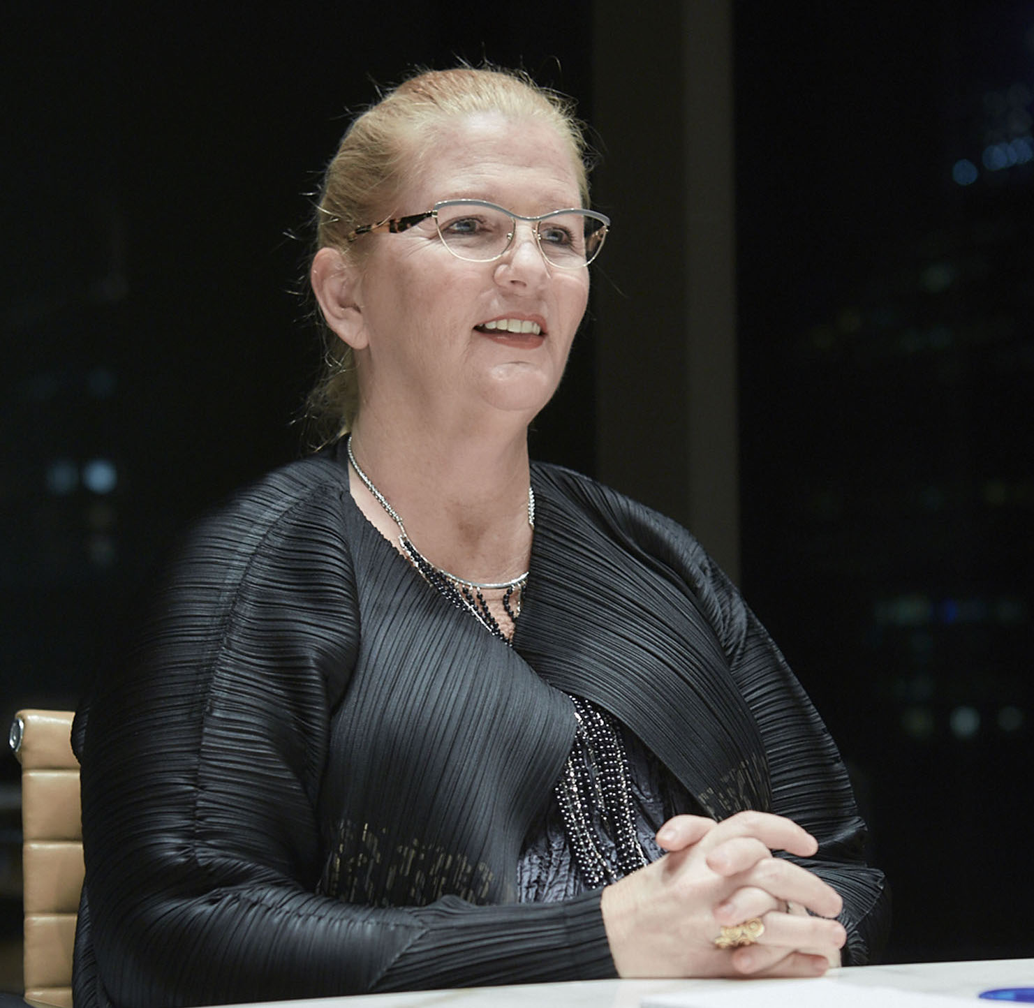 How Does Darcy Stacom, a $60B Broker, Keep Work and Family All Together ...