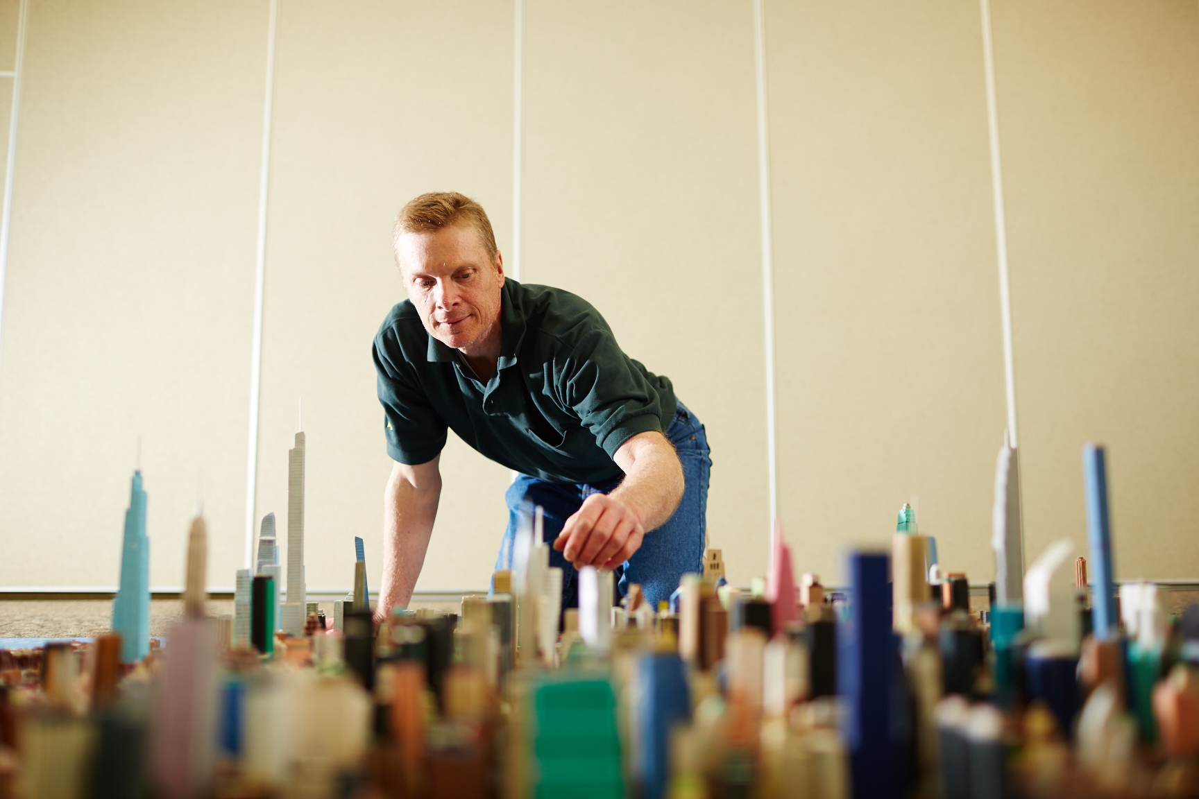 Queens Native Constructs Mini-Manhattan Model With 37,000 Buildings ...