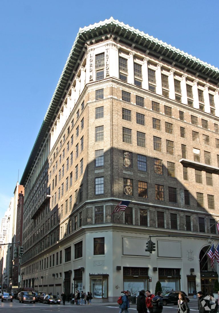 WeWork Led-JV Snagging Lord & Taylor Flagship Building for $850M ...