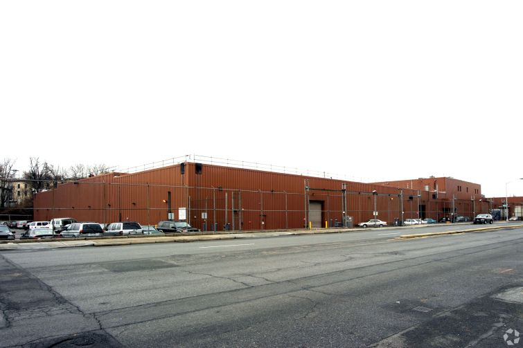 Armored Car Company Brink’s Renews 92K SF at Brooklyn Navy Yard ...