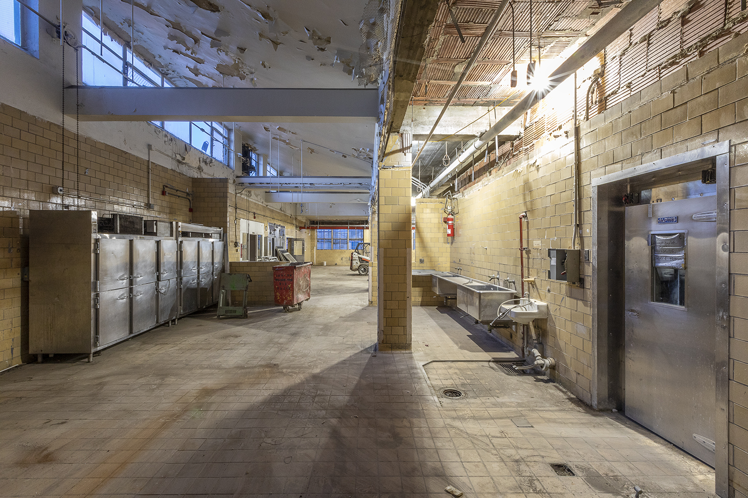 A Blast of Sunlight at the T Building in Queens – Commercial Observer