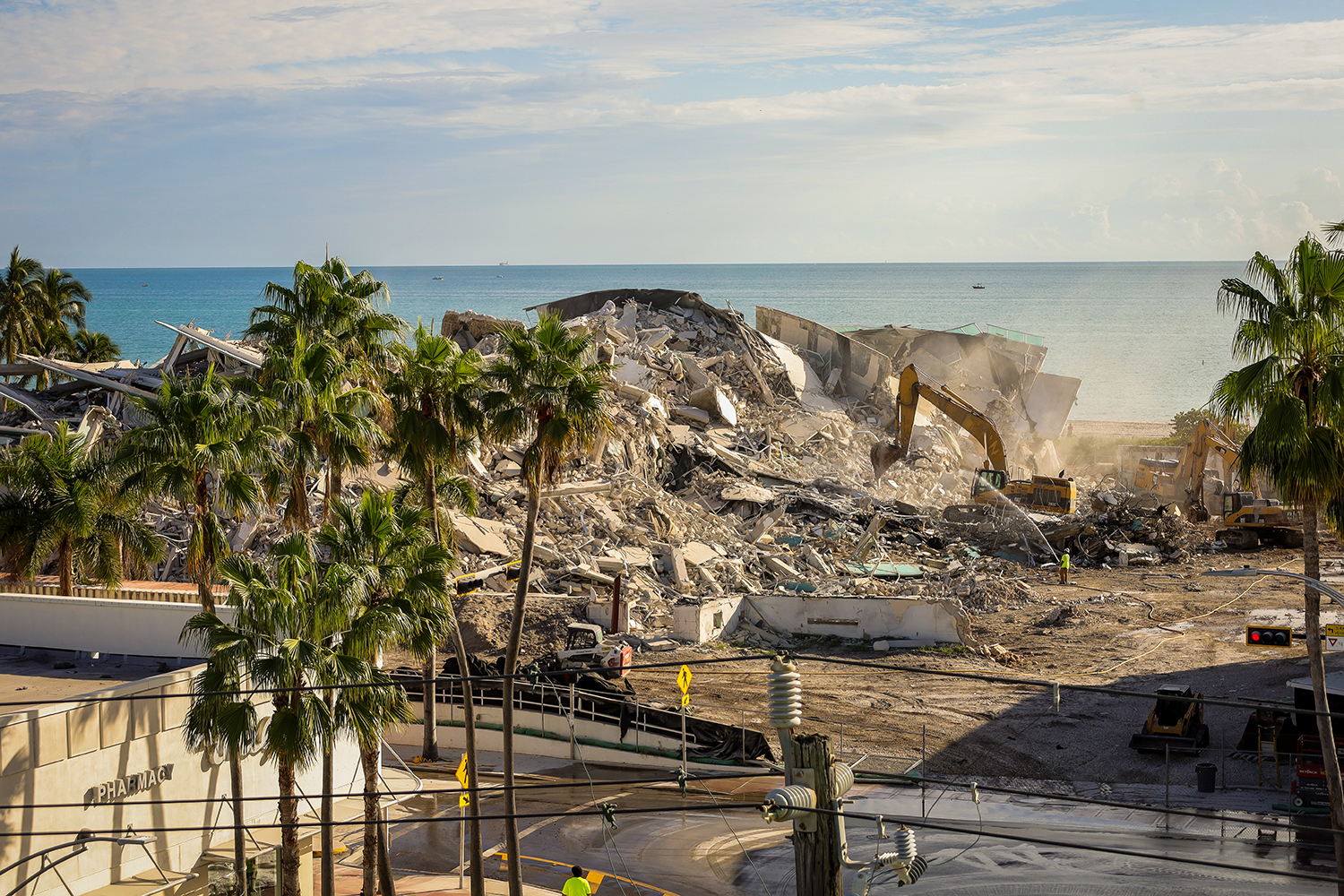Miami Beach’s Deauville Beach Resort Demolished After Falling Into ...