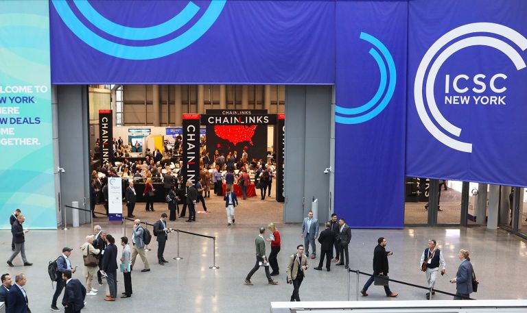 Social Media Takes Over Retail Leasing, ICSC Panelists Say – Commercial ...