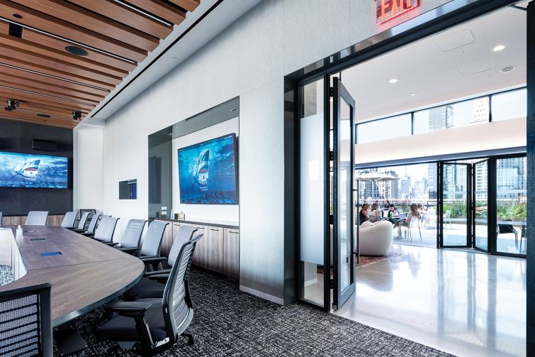 Warner Brothers Discovery Takes Over Building on Park Avenue South ...