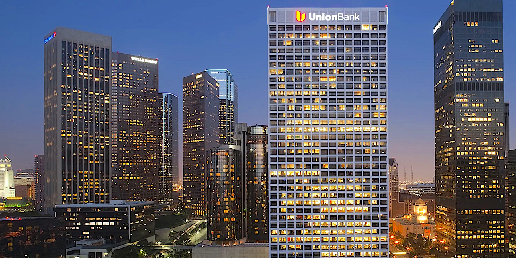 Union Bank Plaza in Downtown LA Sells at a Big Loss – Commercial Observer