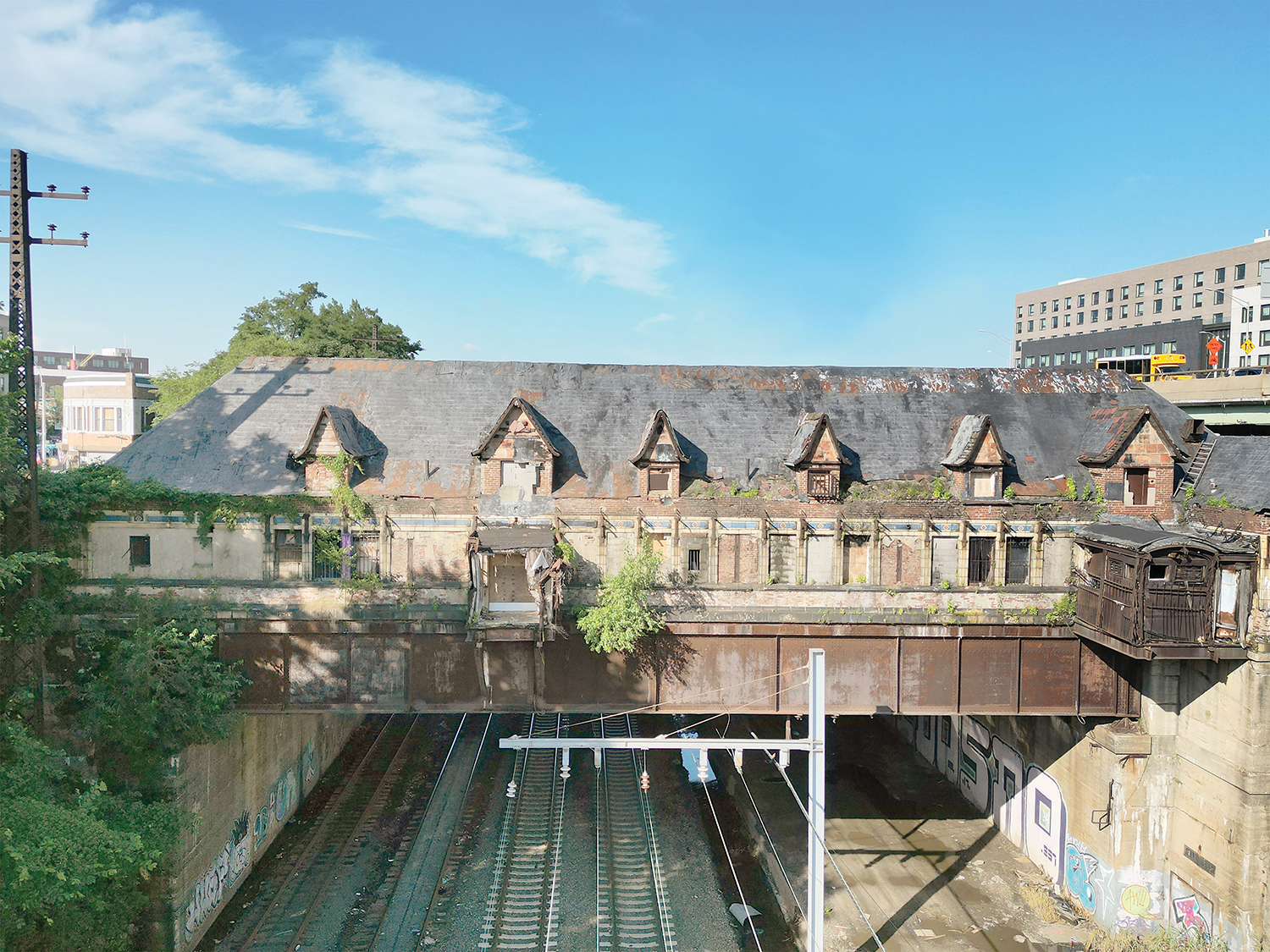 How the Bronx’s Old Hunts Point Station Became an Event Space ...