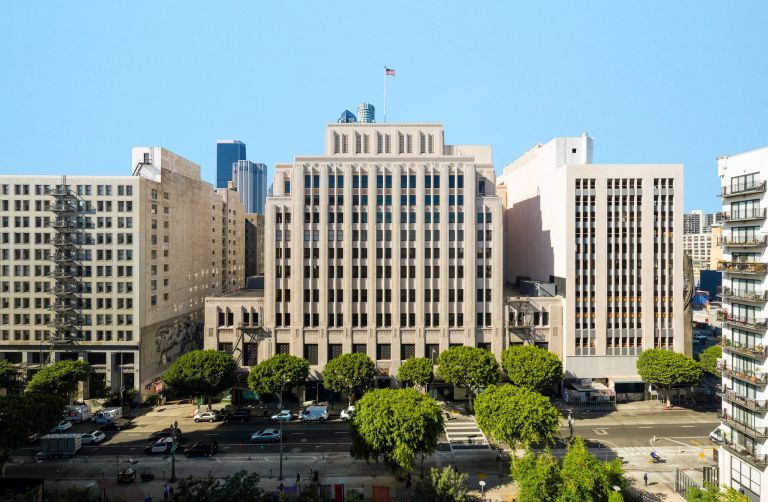 Downtown LA’s Trust Building Sells at Less Than Half Its 2016 Price ...